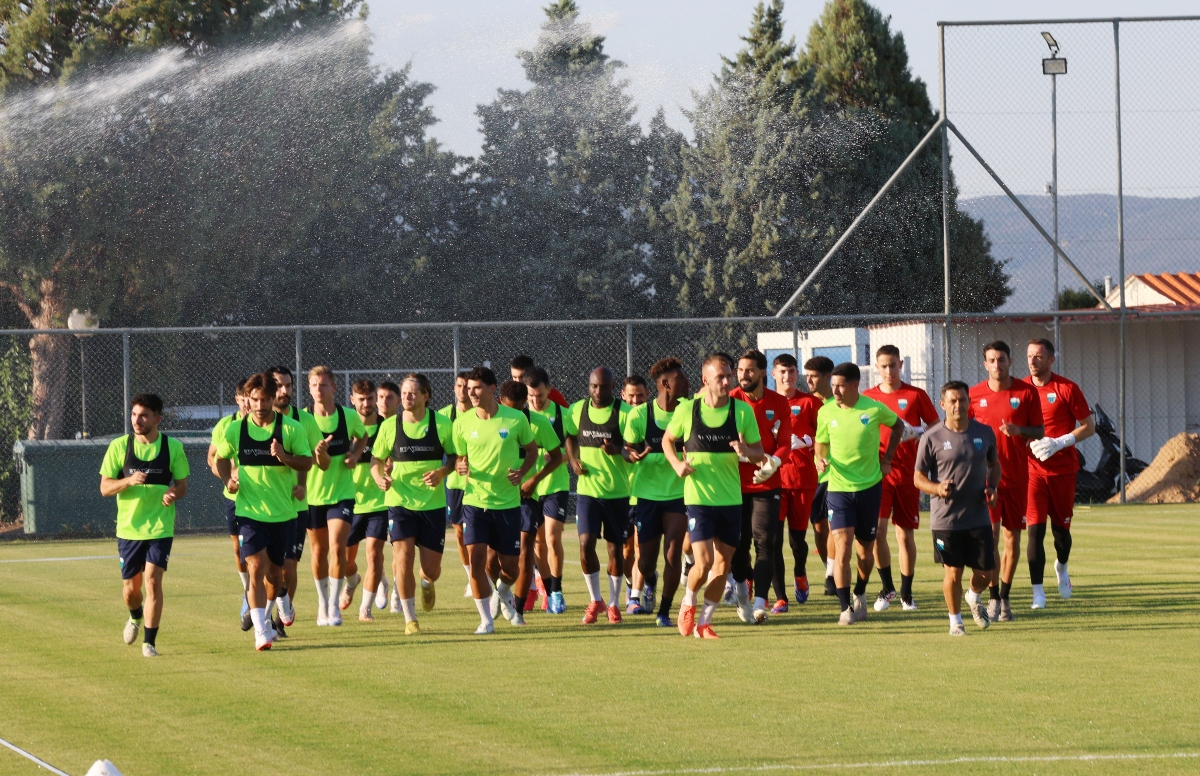 Πρώτη προπόνηση και Αγιασμός - Levadiakos FC | ΠΑΕ ΛΕΒΑΔΕΙΑΚΟΣ ...